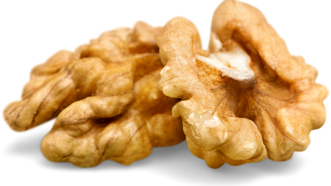 Walnuts: A good source of fiber and omega-3 fatty acids, walnuts can ...